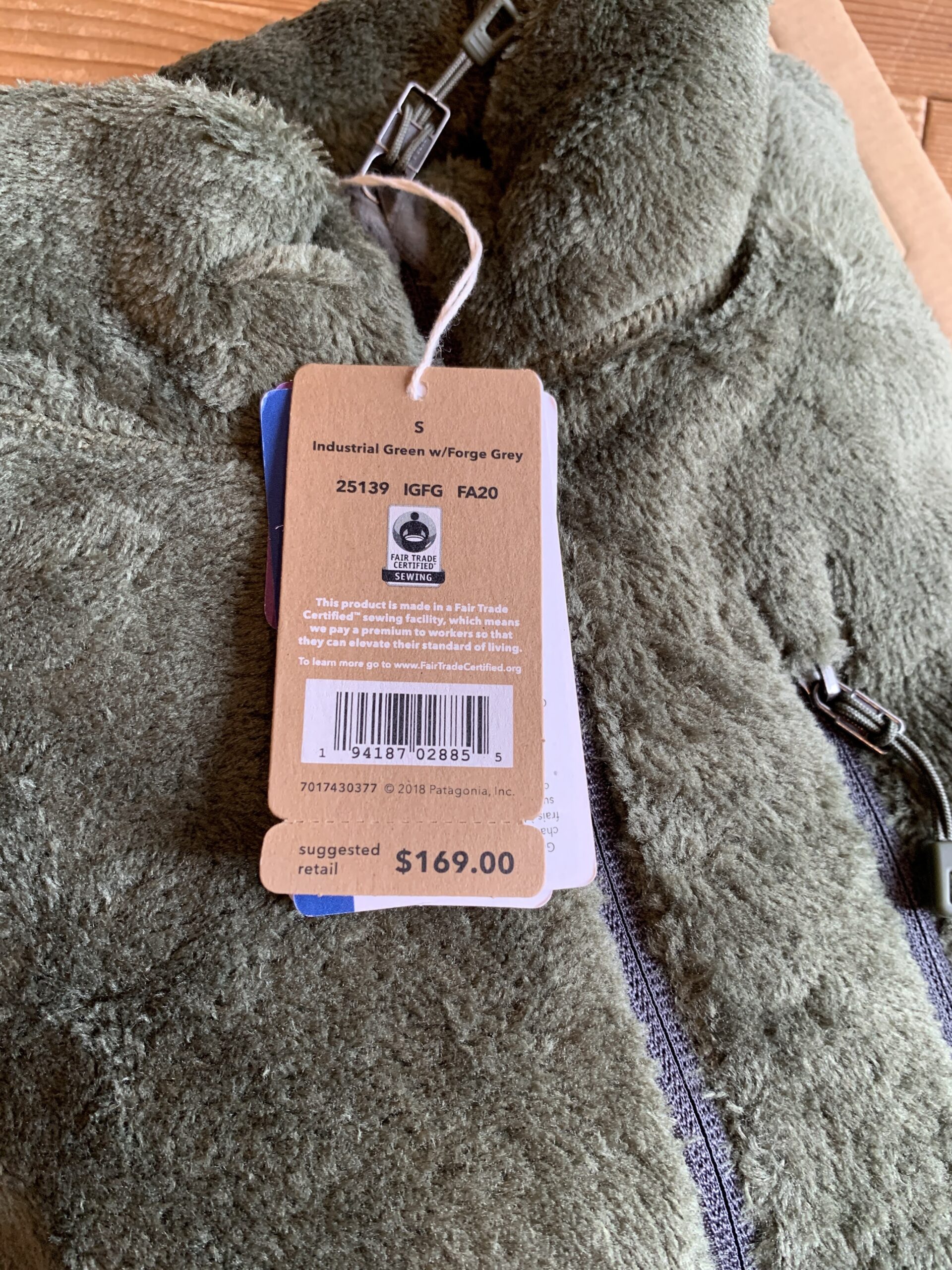 【廃番済】パタゴニアR2ジャケットの輸入 | シミワタルゼ！2nd